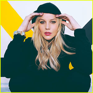 Abbie Cornish Is Back with New Rap Music as Dusk! | Abbie Cornish, Dusk ...