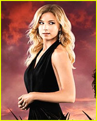 Revenge Sneak Peek: Is Victoria Grayson Still Alive? | Emily VanCamp ...