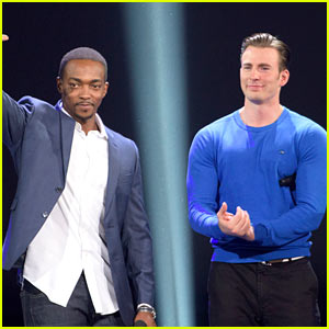 Chris Evans Debuts ‘Captain America: Civil War’ Footage at D23! | 2015 ...