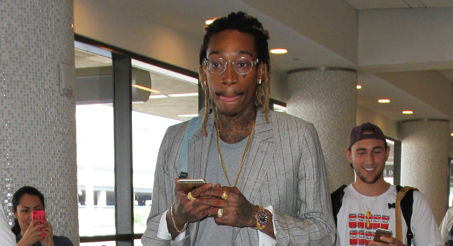 Wiz Khalifa Rides Hoverboard at LAX One Week After Arrest | Wiz Khalifa ...