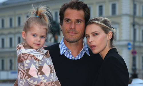 ‘Barely Famous’ Star Sara Foster & Husband Tommy Haas Expecting Second ...