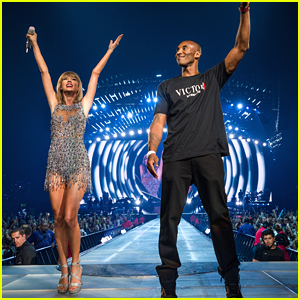 Taylor Swift S Surprise Guest Kobe Bryant Surprises Her With Staples