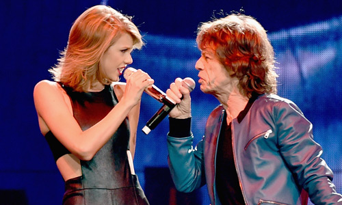 Taylor Swift Rocks Out to ‘(I Can’t Get No) Satisfaction’ With Mick ...