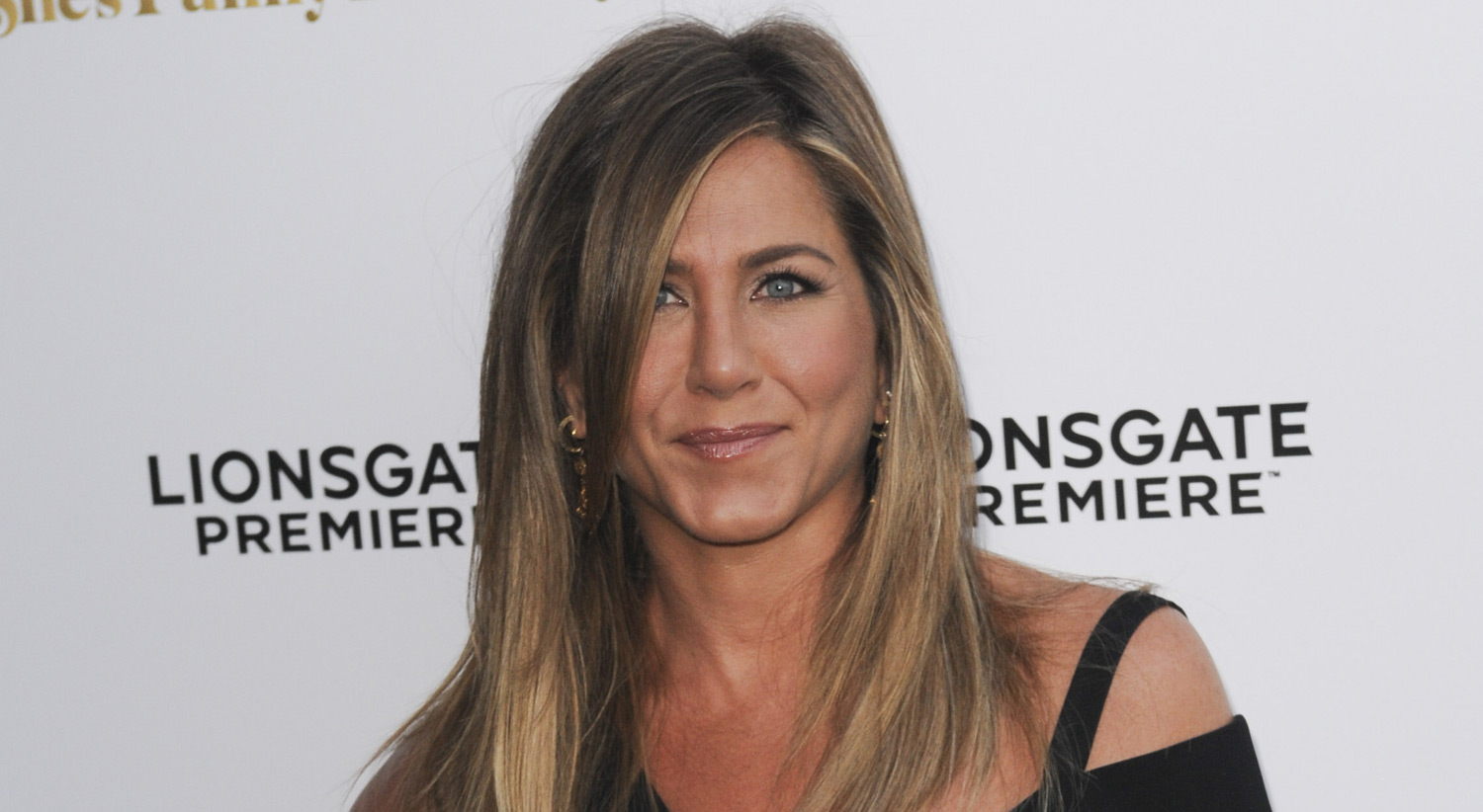 Jennifer Aniston’s Rep Confirms Viral Facebook Post is Fake | Jennifer ...