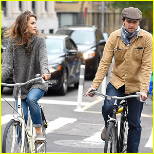 Keri Russell Bikes Around NYC With Boyfriend Matthew Rhys | Keri ...
