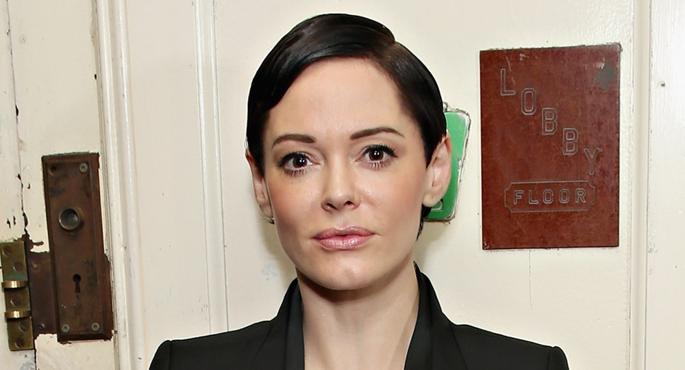Rose McGowan Shaves Her Head, Debuts New Bald Look | Rose McGowan ...