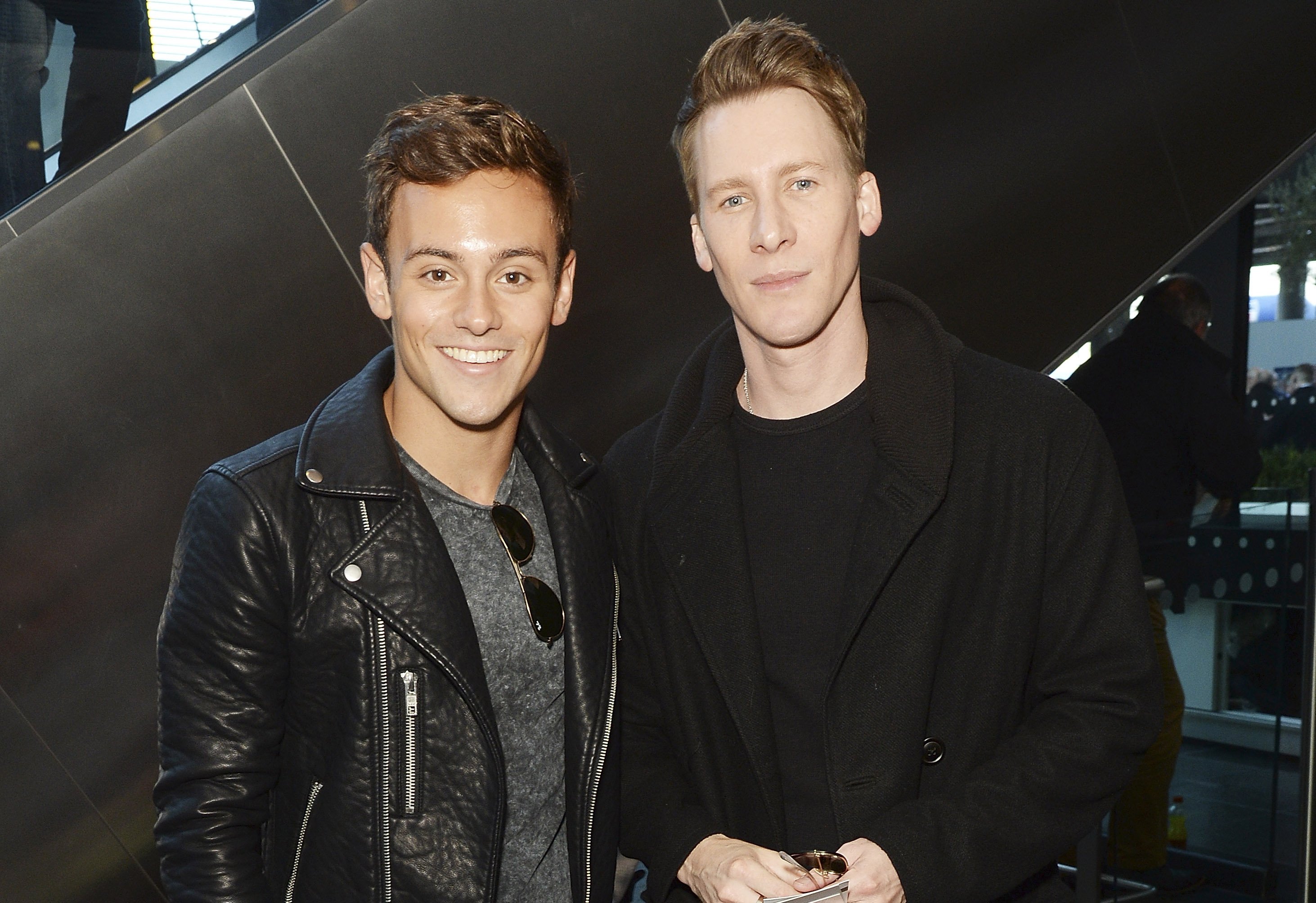 Tom Daley & Fiance Dustin Lance Black Watch American Football Live in ...