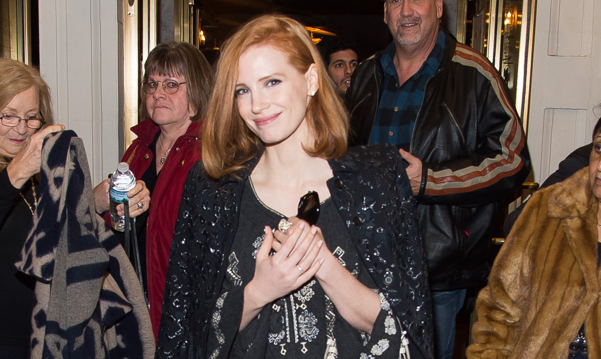 Jessica Chastain Looks All Ready for Christmas in New York! | Jessica ...