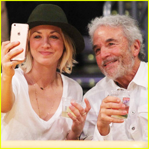 Kaley Cuoco Brings Her Dad to Watch the Lakers Court Side! | Kaley ...