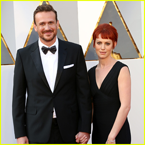 Jason Segel Arrives at Oscars 2016 With Girlfriend Alexis Mixter | 2016 ...