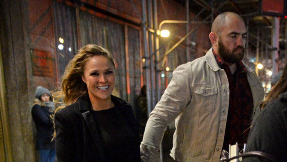 Ronda Rousey Celebrates ‘Sports Illustrated Swimsuit Issue’ Cover With ...