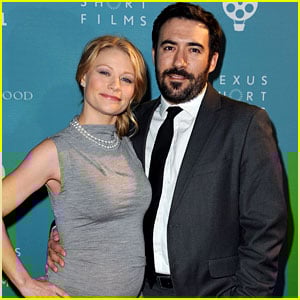 Emilie de Ravin Welcomes First Child with Boyfriend Eric Bilitch | Baby ...