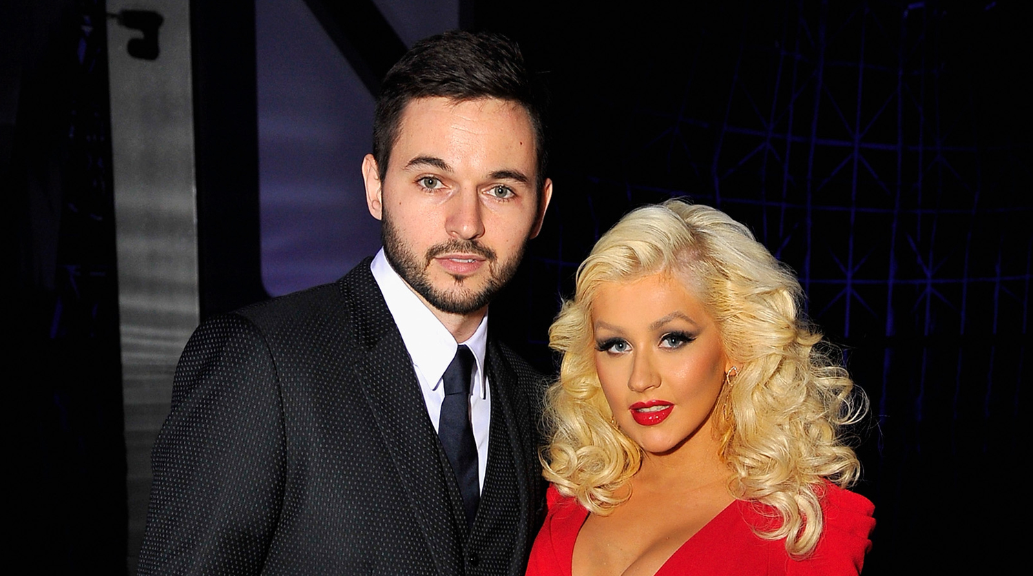 Christina Aguilera’s Daughter Goes to Disneyland with Dad! | Celebrity ...