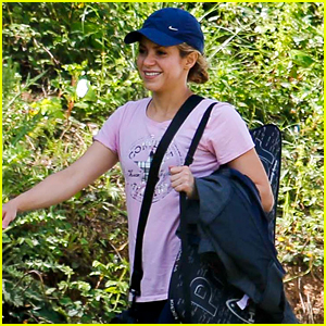 Shakira’s Videos Have Reached 6 Billion Views on Vevo! | Shakira | Just ...