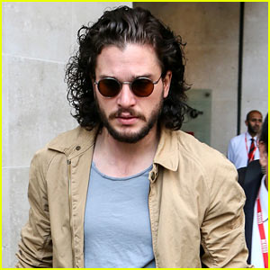 Kit Harington Gets A Phone Call From ‘Game of Thrones’ Co-Star During ...