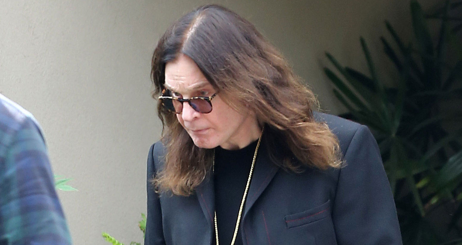 Ozzy Osbourne Wears Wedding Ring Amid Affair Rumors | Ozzy Osbourne ...