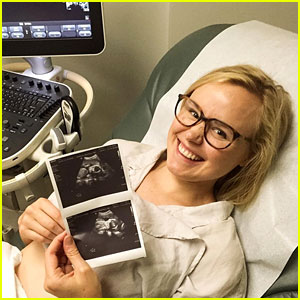 Alison Pill Is Pregnant, Expecting Baby Girl with Joshua Leonard ...