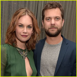 Joshua Jackson & Ruth Wilson Spend Eight Hours at Restaurant | Joshua ...