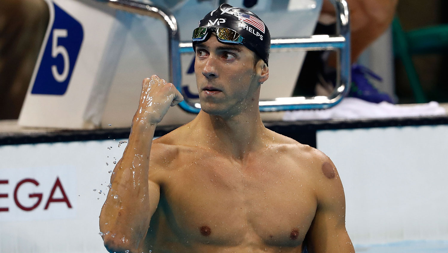 Michael Phelps Wins 20th Gold Medal, Defeats Chad le Clos | 2016 Rio ...