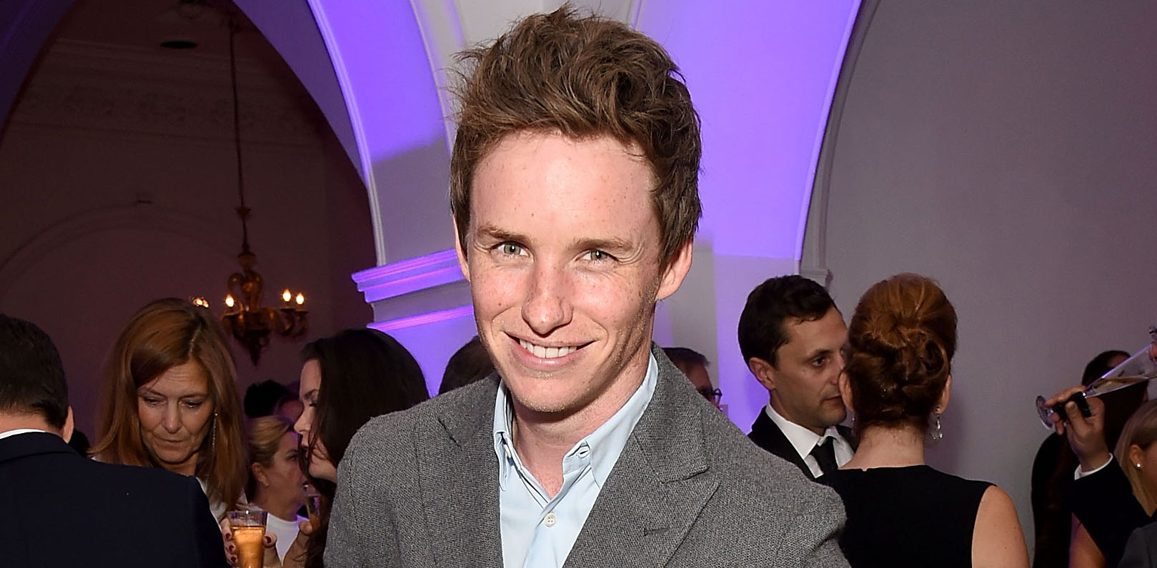 Eddie Redmayne & Chris Martin Support J.K. Rowling’s Charity | Chris ...