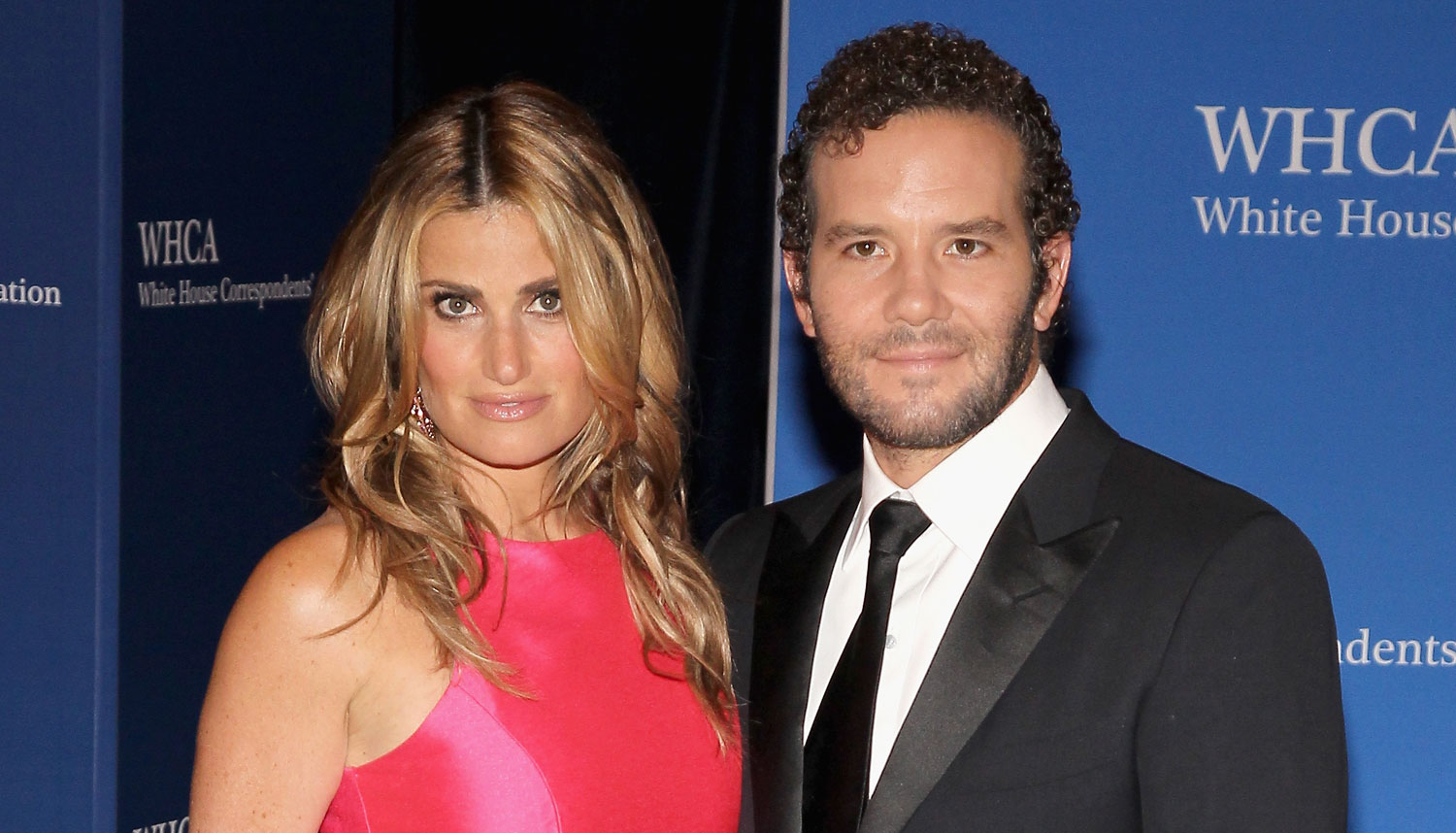 Idina Menzel Is Engaged to Aaron Lohr! | Aaron Lohr, Engaged, Idina ...