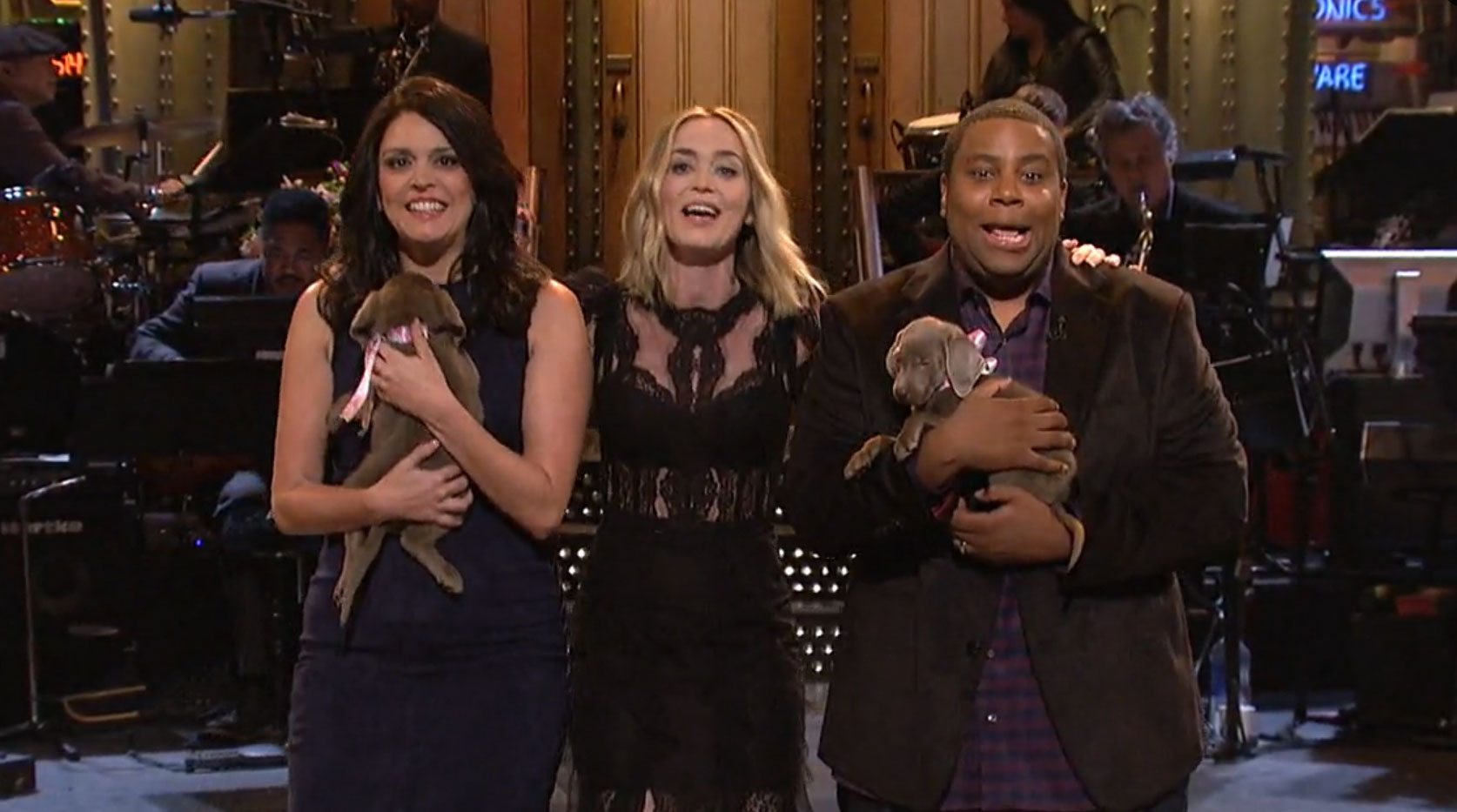 Emily Blunt Hands Out Puppies & Sings in ‘SNL’ Monologue -Watch ...