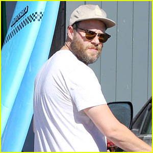 Seth Rogen Picks Up Healthy Snacks at the Grocery Store | Celebrity ...
