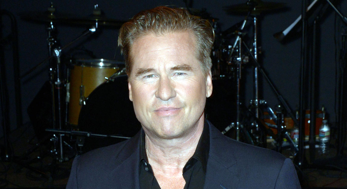 VIDEO: Val Kilmer Has Trouble Speaking, Says ‘My Tongue Swelled’ | Val ...