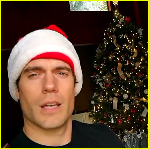 Henry Cavill in a Santa Hat is an Amazing Christmas Gift to All | 2016 ...