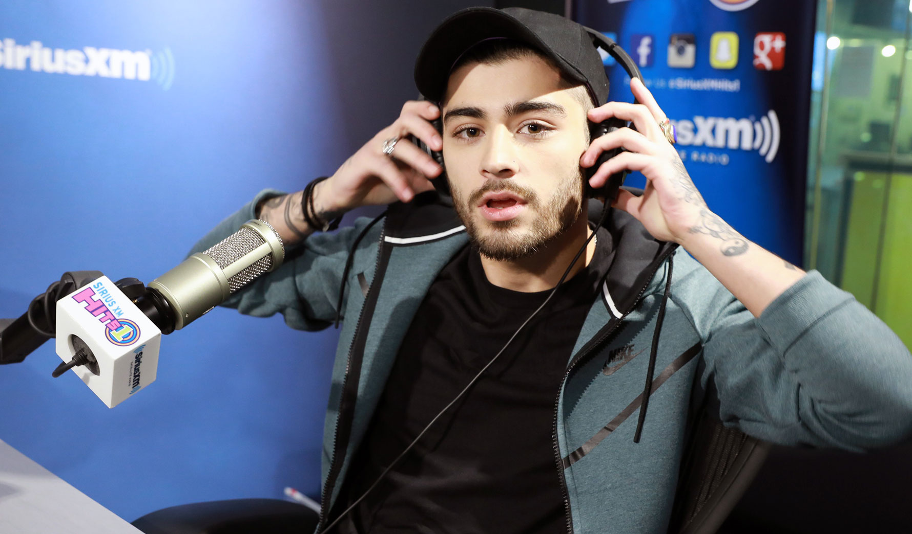 VIDEO: Zayn Malik Teases ‘I Don’t Wanna Live’ Forever Music Video With ...