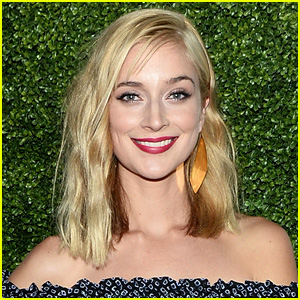 Caitlin FitzGerald Joins ‘UnREAL’ as Show’s First Female Suitor ...