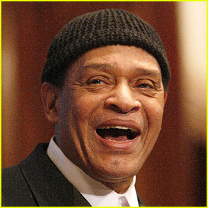Al Jarreau Dead – Grammy-Winning Jazz Singer Dies at 76 | Al Jarreau ...
