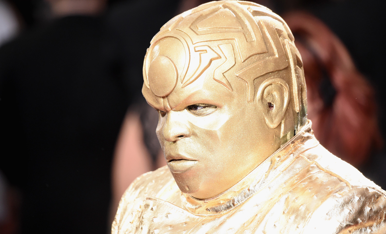 CeeLo Green Introduces Gnarly Davidson to Grammys 2017 with All Gold ...