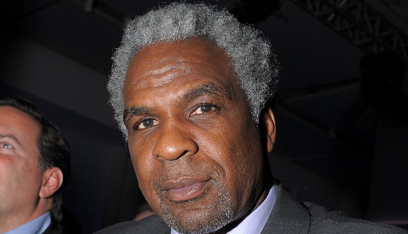 Former Knicks Player Charles Oakley Banned from MSG | Charles Oakley ...