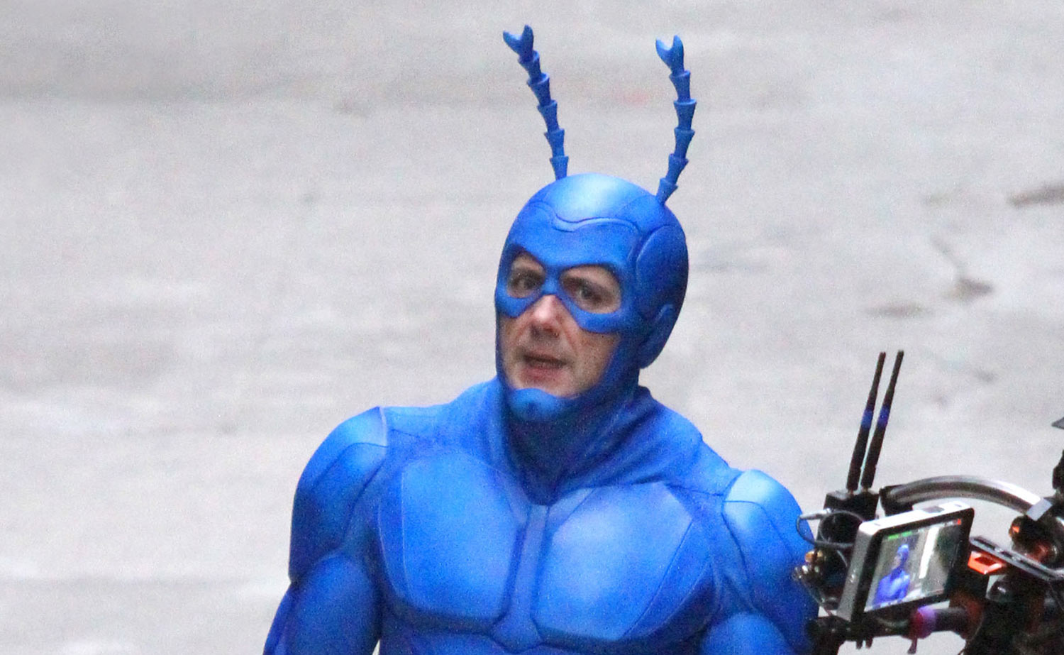 Peter Serafinowicz Suits Up for ‘The Tick’ Filming in NYC! | griffin ...