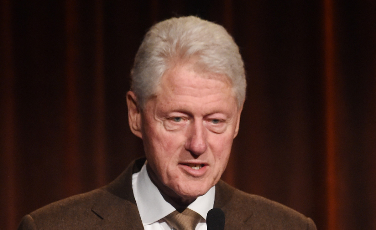 Bill Clinton Trolls Donald Trump on Social Media | Bill Clinton, Donald ...