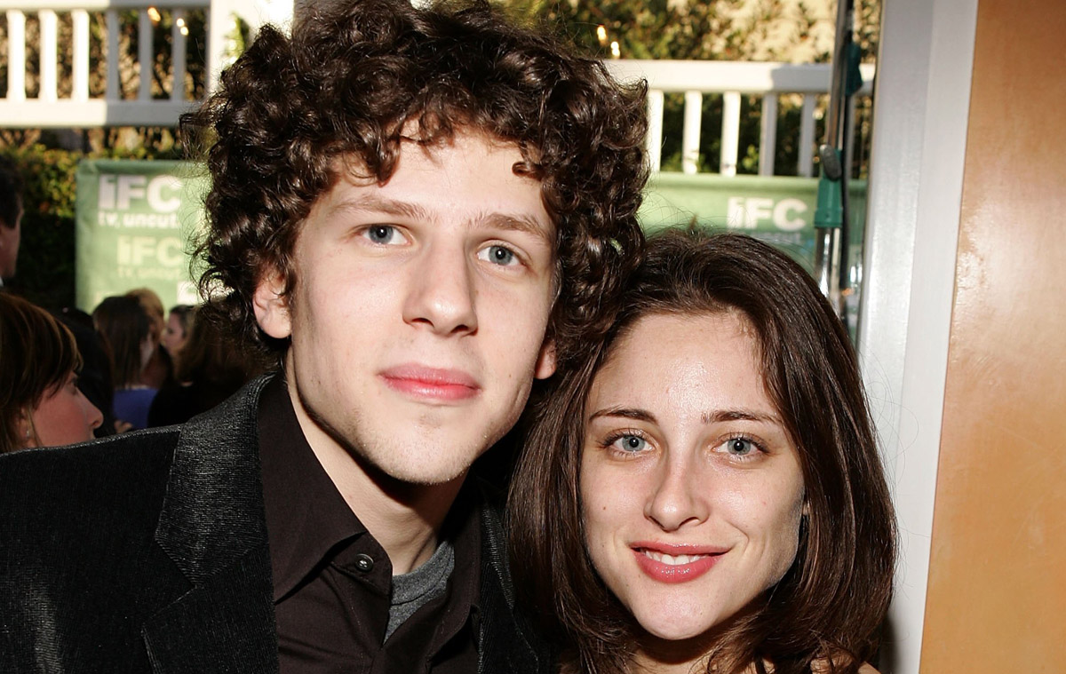 Jesse Eisenberg & Girlfriend Anna Strout Welcome Baby Boy | 00, Anna ...
