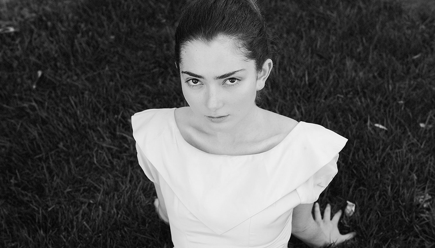Transparent’s Emily Robinson Gets Expressive in New Tyler Shields Shoot ...