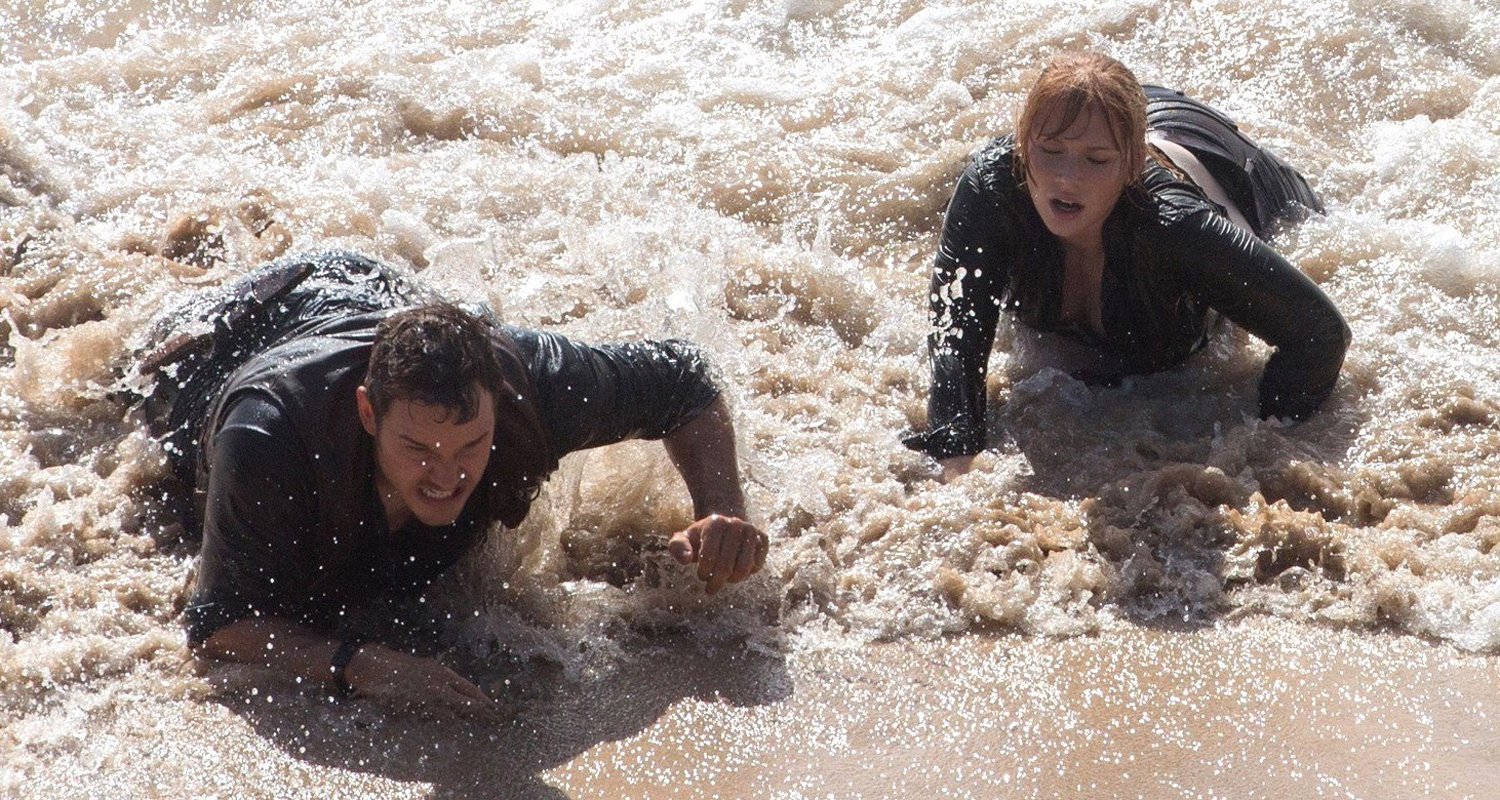 Chris Pratt & Bryce Dallas Howard Get Washed Ashore While Filming ...