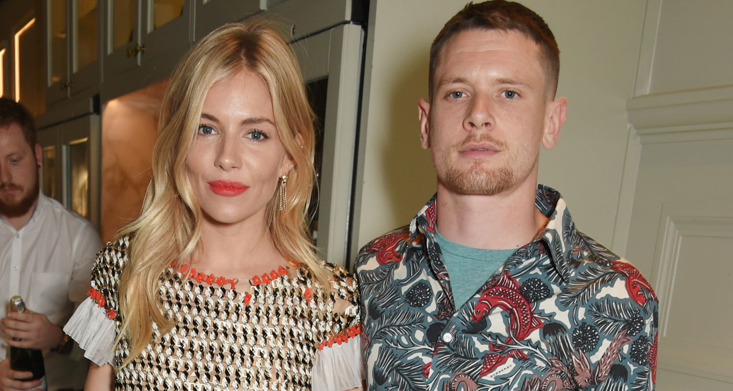 Sienna Miller Doesn’t Want Nudity To Be ‘Focus’ of Her West End Return ...