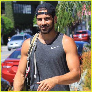 Nyle DiMarco Shows Off His Arms While Heading to the Gym! | Nyle ...