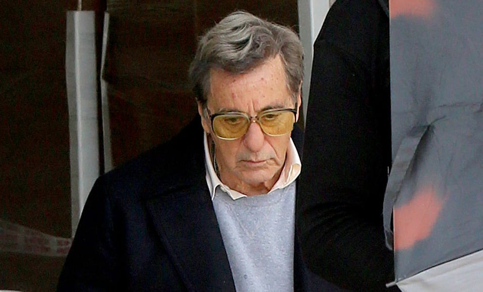 Al Pacino Seen as Joe Paterno on ‘Happy Valley’ Set | Al Pacino, Joe ...