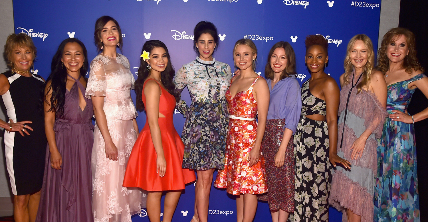 10 of Disney’s Princess Actresses Meet Up for Epic D23 Photo! | Anika ...