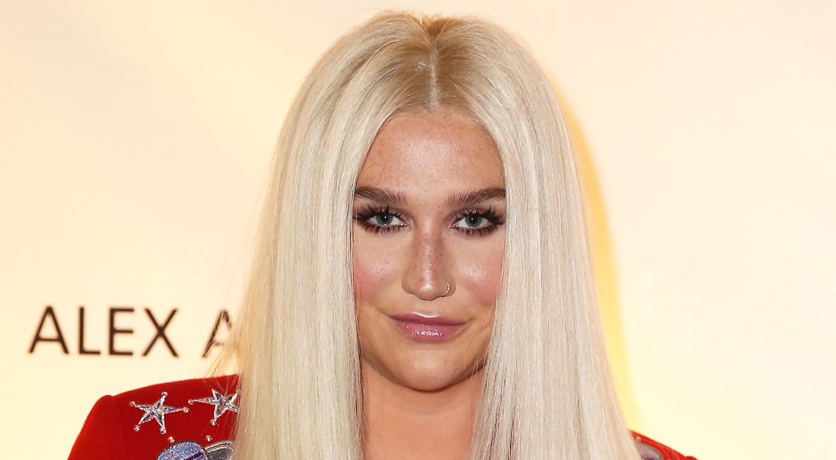 Kesha Writes Moving Letter to Her 18-Year-Old Self | Kesha, Video ...