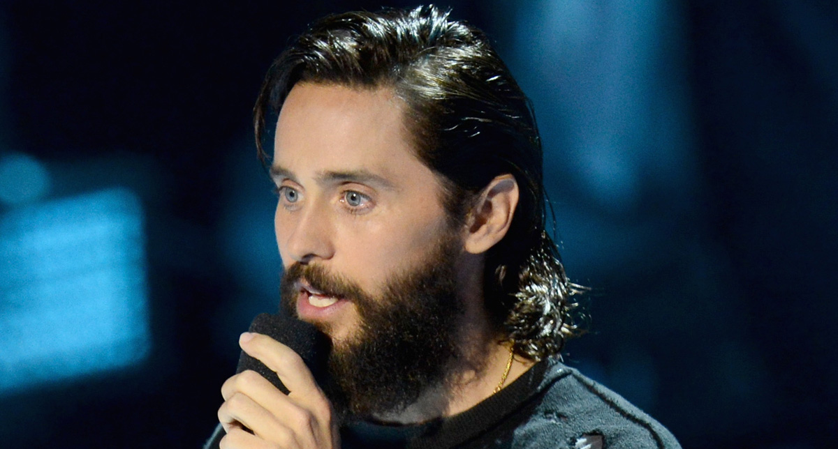 Jared Leto Pays Tribute to Chester Bennington at MTV VMAs 2017 | 2017 ...