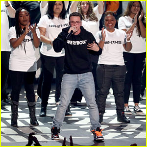 Logic Performs Anti-Suicide Anthem ’1-800-273-8255′ With Alessia Cara ...