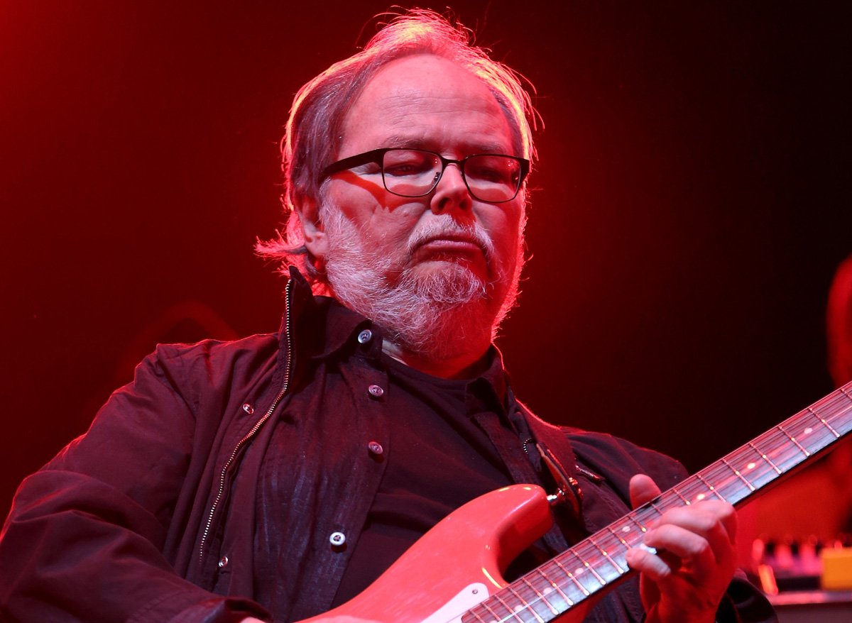 Walter Becker Dead – Steely Dan Guitarist Dies at 67 | RIP, Walter ...