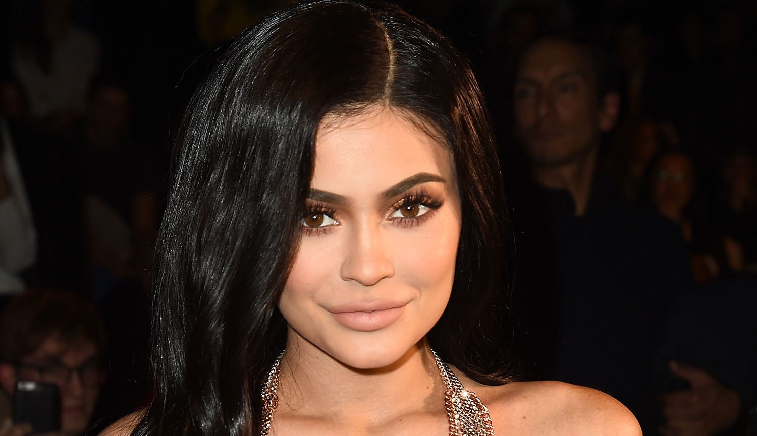 Kylie Jenner Announces Half a Million Dollar Donation to Teen Cancer ...