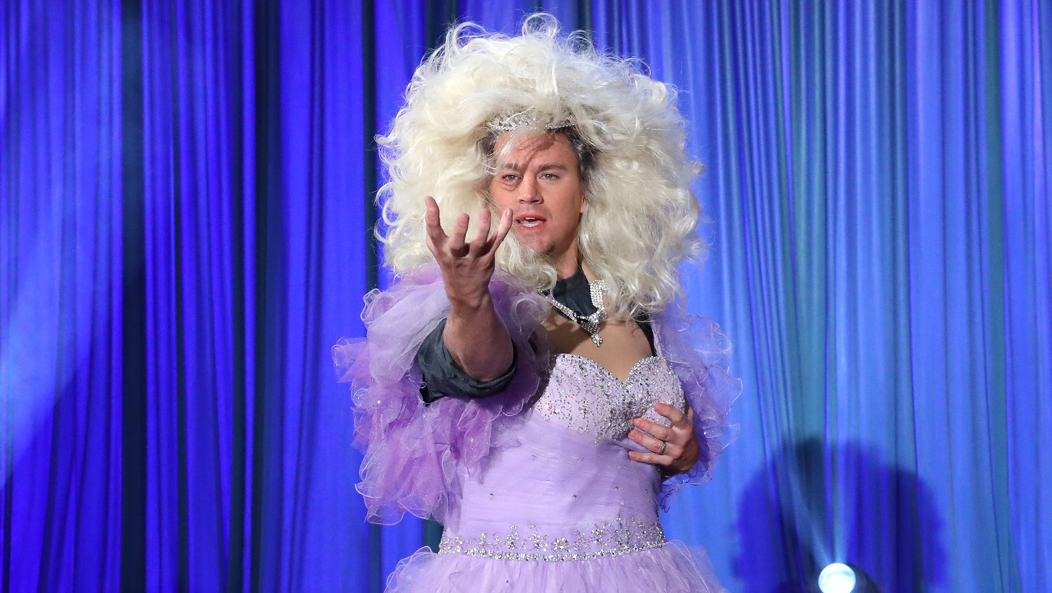 Channing Tatum Dresses as a Princess, Lip Syncs ‘Let It Go’ for Halle ...