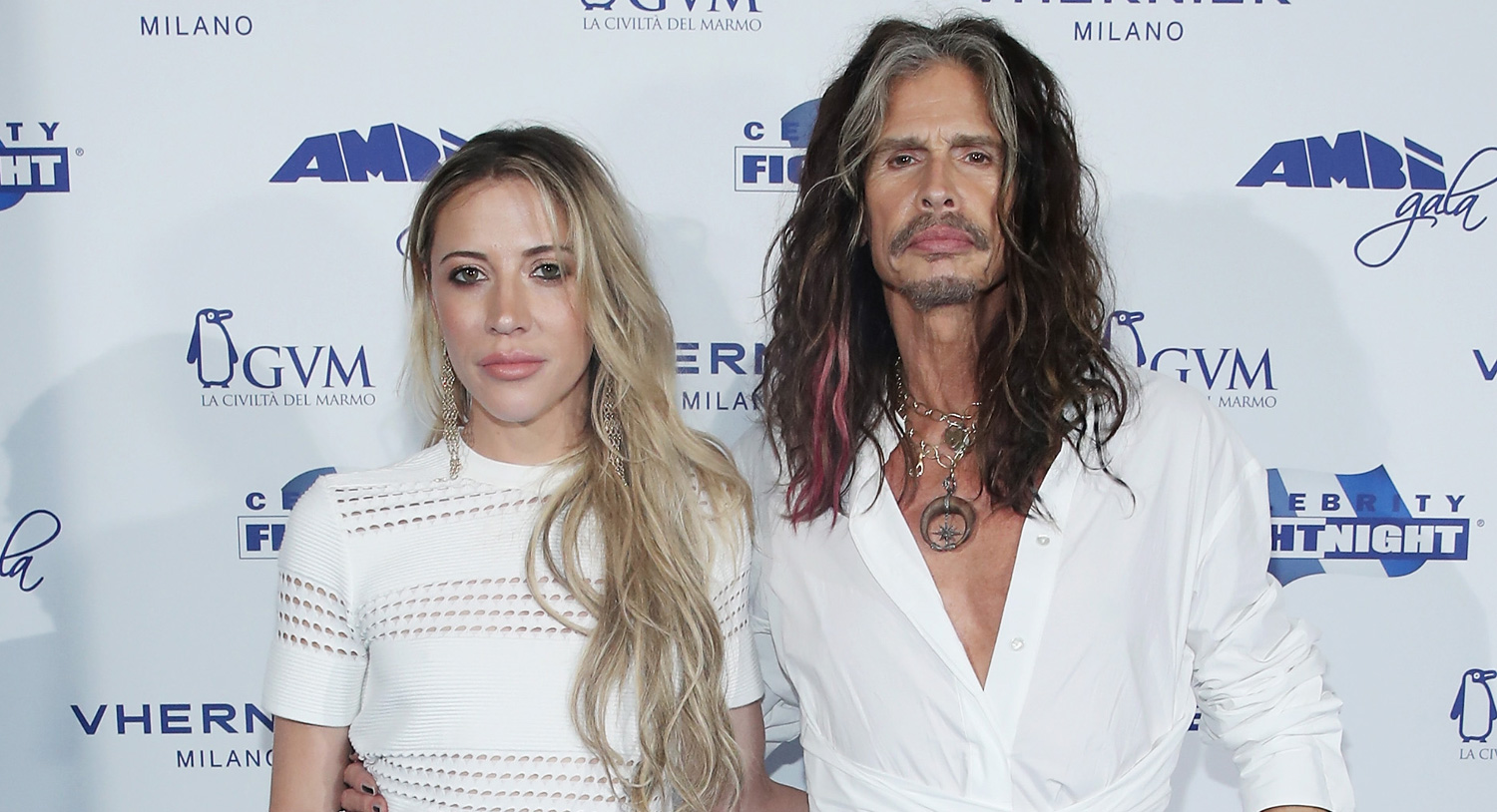 Steven Tyler Wears a Dress to Charity Event with Girlfriend Aimee ...